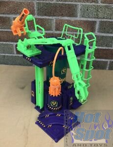 Hot Spot Collectibles and Toys - 1992 Cobra Toxo-Lab Parts