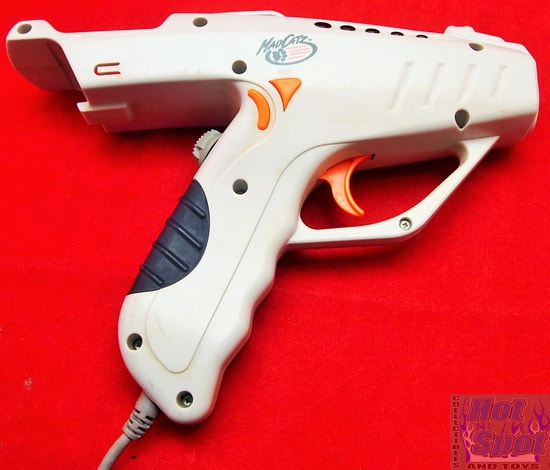 Hot Spot Collectibles and Toys - Mad Catz Sega Dreamcast Gun Controller